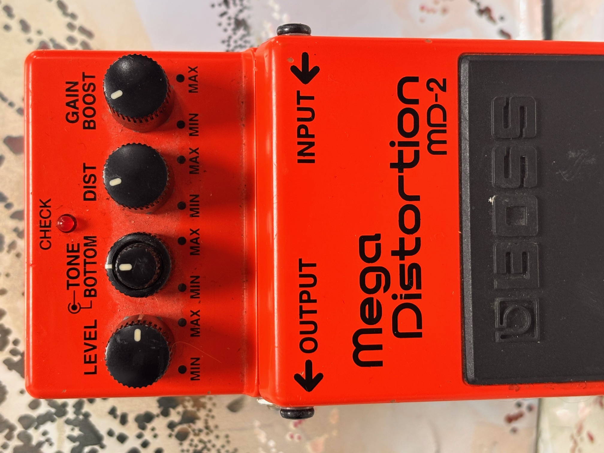 Pre-owned mega distortion md-2 - Own4Less